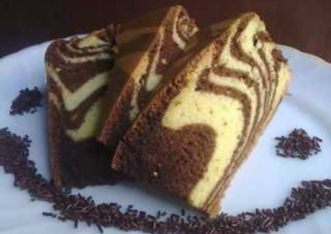 Resep Bolu Zebra Kukus oleh imel - Cookpad