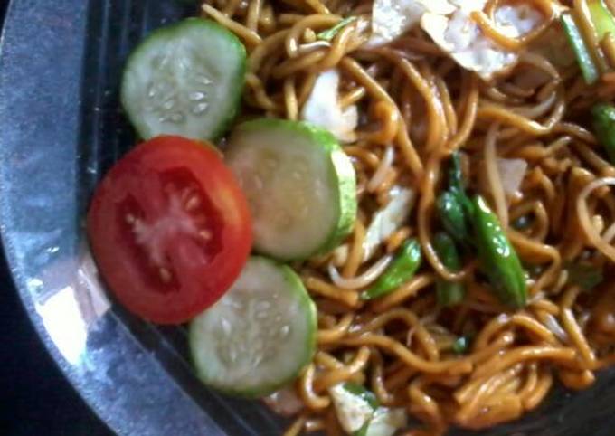 Resep Mie Goreng Kecap oleh cintaqeelaufa's kitchen (eva sovia) - Cookpad
