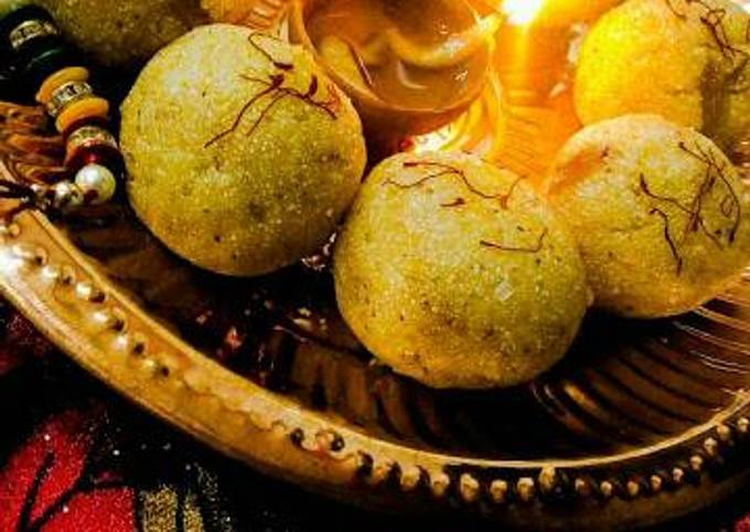 Rawa Laddu Recipe by Saba Firoz Shaikh - Cookpad