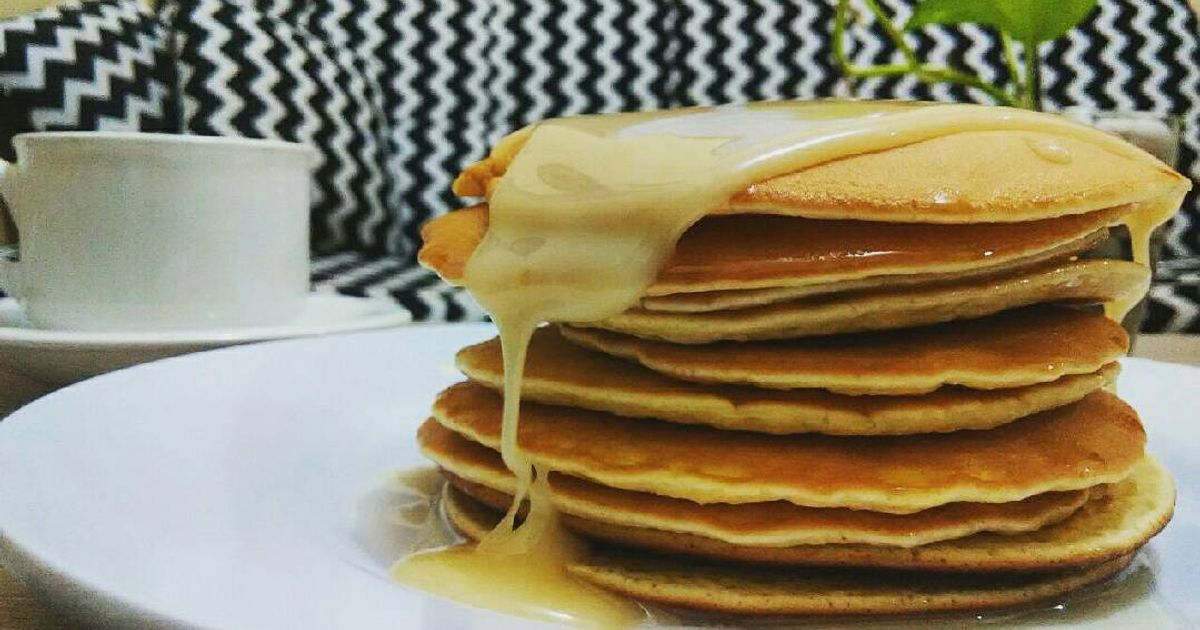 Resep Pancake Simple Antigagal oleh Shari Cinintya Lestari - Cookpad