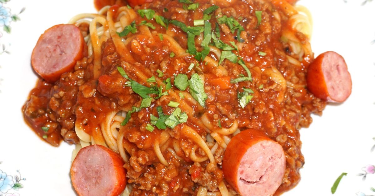 Tallarines Con Salsa De Carne Y Chorizo Receta de Jon Michelena- Cookpad