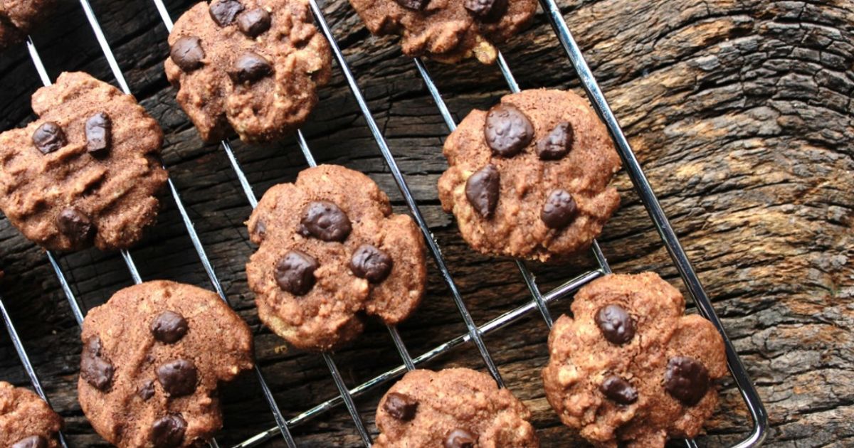 Resep cookies simple cokelat rumahan enak dan mudah - Cookpad