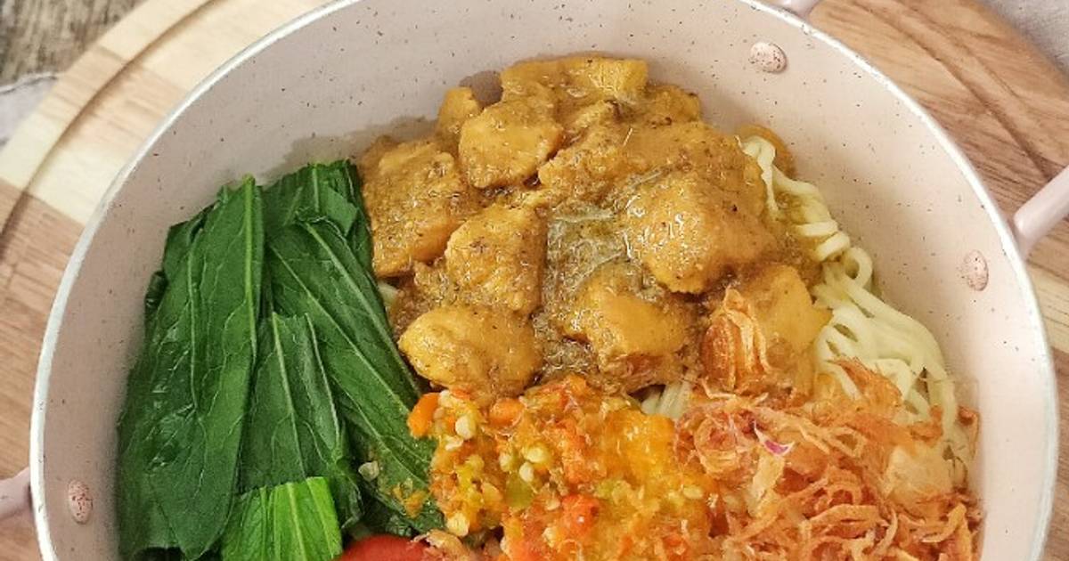 Resep Mie ayam lada hitam oleh Via Vie (Dapur Bunda) - Cookpad
