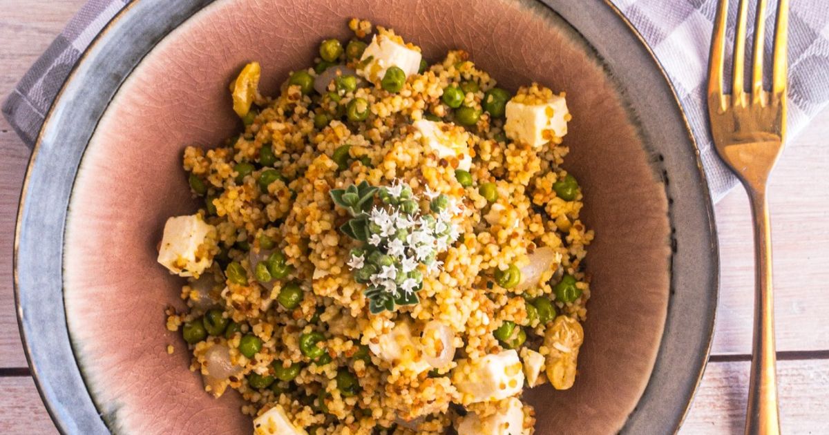 Israelischer Couscous Salat Mit Frischer Minze, Erbsen Und Feta Rezept ...