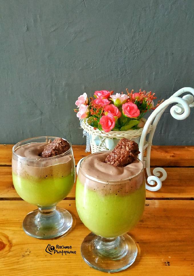 Resep Avocado Dalgona Chocolate Beng-Beng oleh Rachma Nita - Cookpad