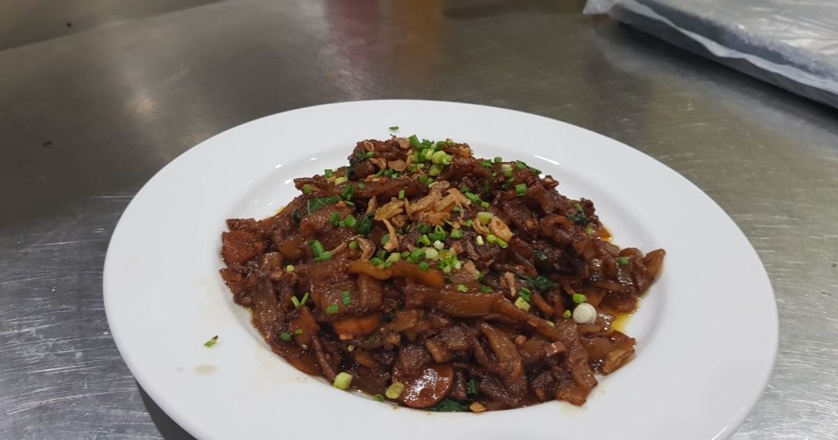 Fried Kwetiaw With Sausages Recipe By Chef Casa