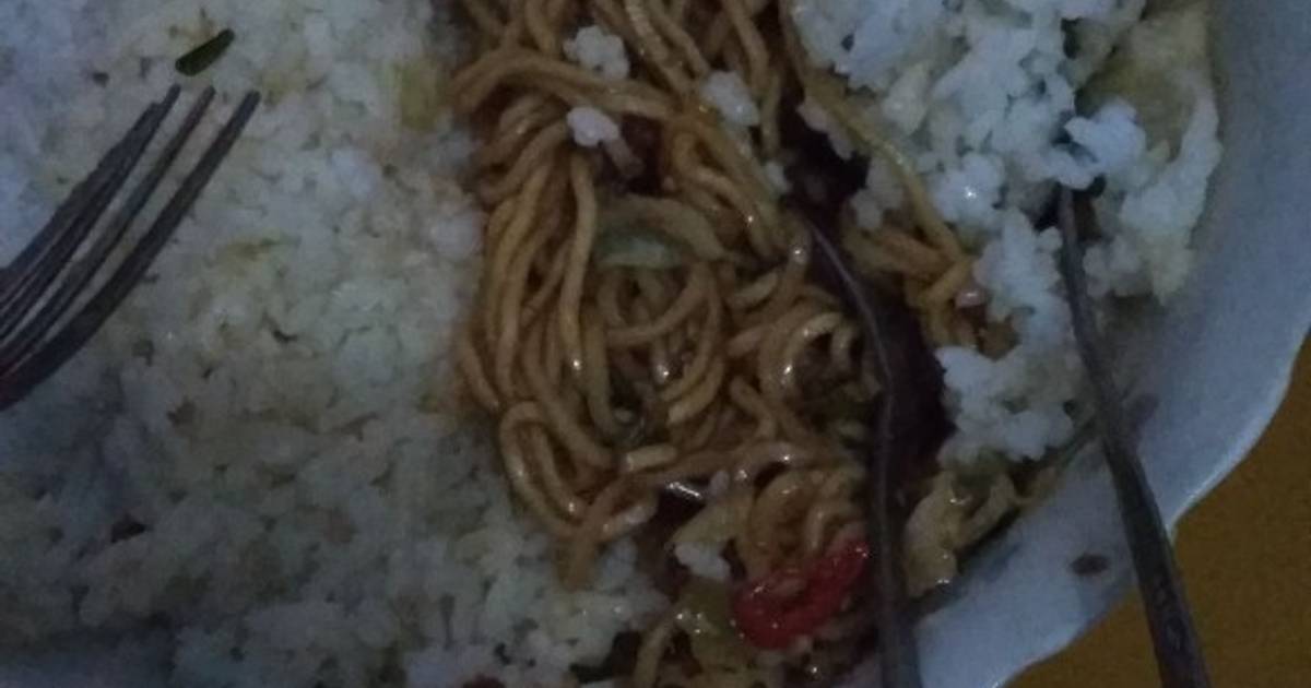 Resep Mie goreng simpel banget☺️ oleh Lilis Gunawan - Cookpad