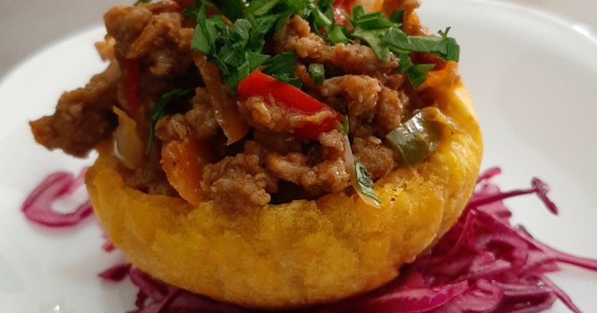 Canasta De Patacones Con Relleno De Carne Y Col Morada Encurtido Receta ...