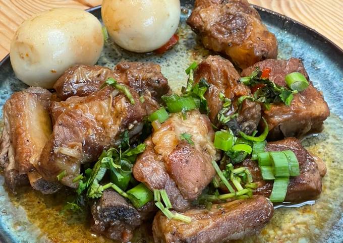 Braised Pork Spare Ribs (Ruon Ram Man) Recipe by Diff Lim - Cookpad