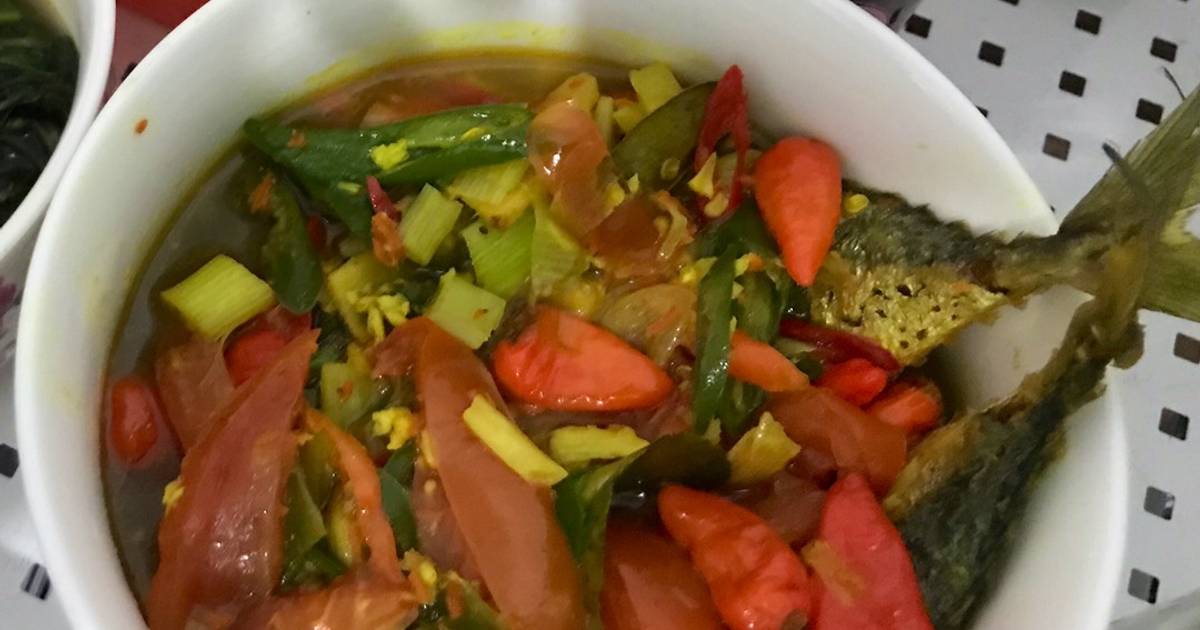 Resep Ikan Kembung Kuah Kuning oleh Riris R W - Cookpad