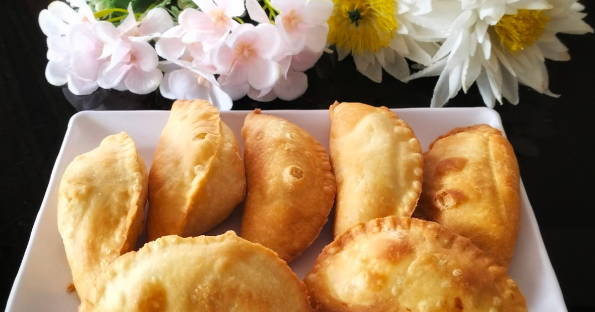 Resep Pastel Super Renyah Rogut Ayam (Ide Jualan) oleh Minie Nora ...