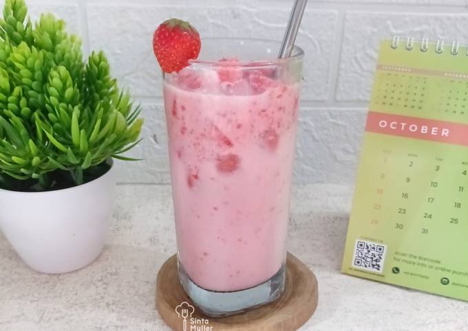 Resep Es Semangka strawberry oleh Sinta Muller - Cookpad