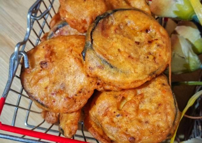 Bengan pakora bucket Recipe by Umme Ali - Cookpad