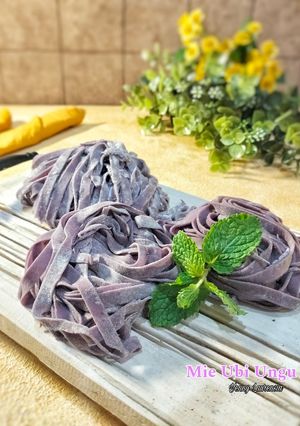 Resep Mie Ubi Ungu oleh Yenny Laurensia - Cookpad