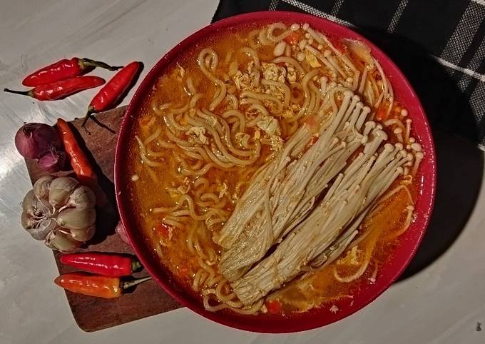 Resep Seblak Jamur Enoki oleh Raharzi Kusnandar - Cookpad