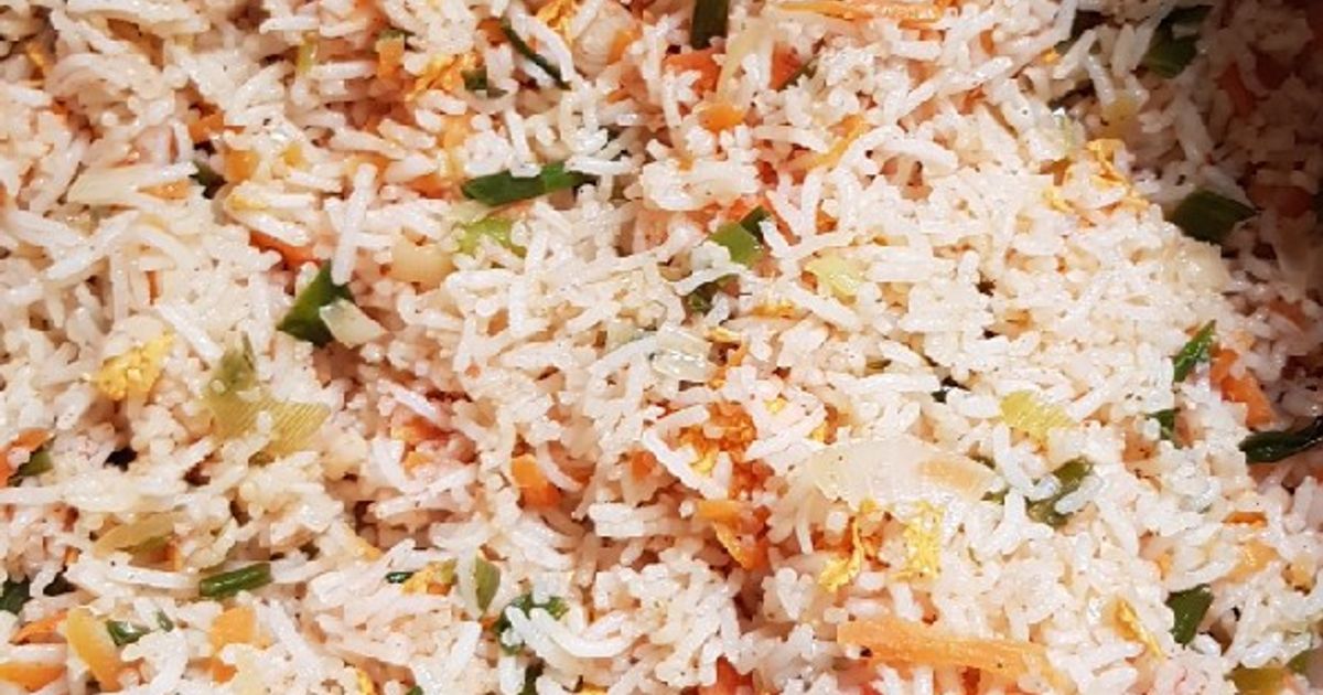 Rainbow Fried Rice Recipe by Sadia Alvi - Cookpad