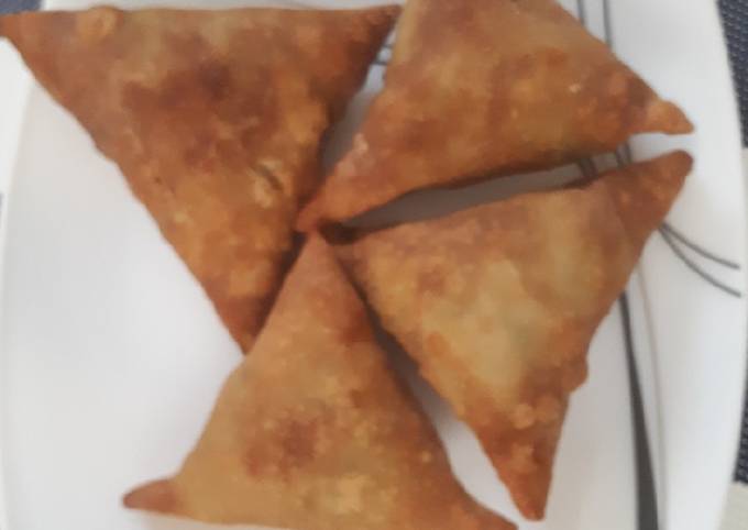 Beef samosas Recipe by June Vell - Cookpad
