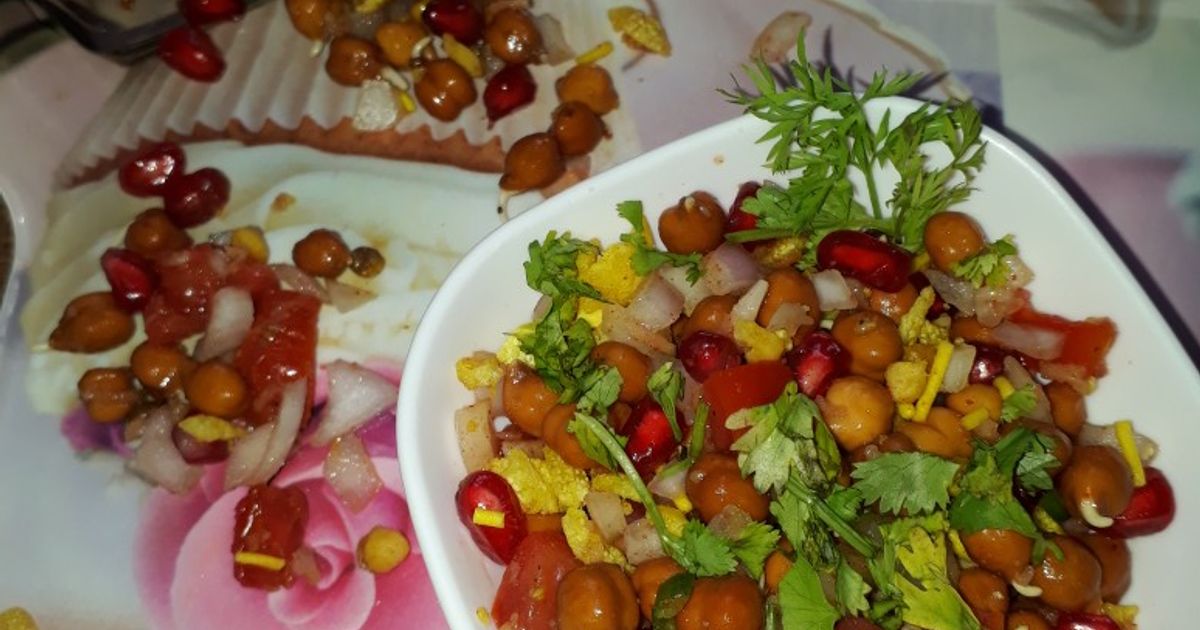 Khatti Meethi Chana Chaat Recipe by Minakshi maheshwari - Cookpad