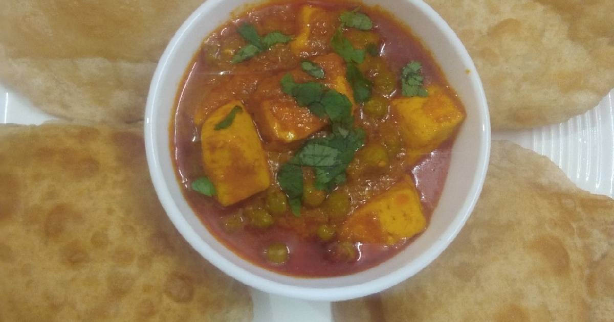 Matar paneer with poori Recipe by Mehroz Iqbal - Cookpad