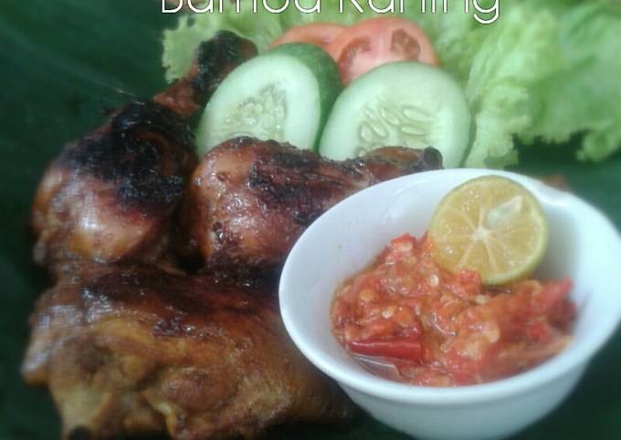 Resep Paha Ayam Bakar Bumbu Kuning Oleh Ratih Sukardi Cookpad