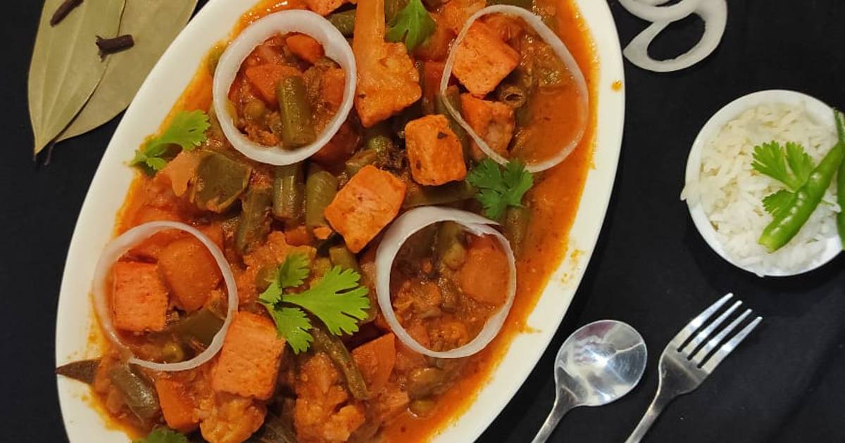 Veg Kolhapuri | vegetable Kolhapuri restaurant style Recipe by ...