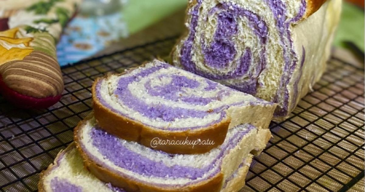 Resep 182. Taro Swirl Milk Bread oleh Shanty Bambang - Cookpad