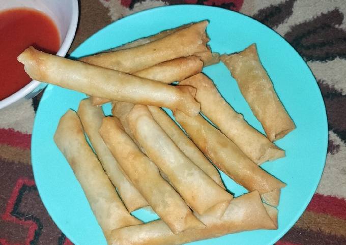 Resep Lumpia goreng isi ayam kentang oleh Dewi Tari - Cookpad