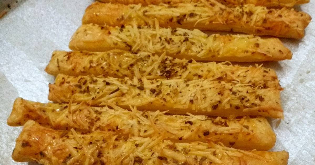 Resep Cheese stick puff pastry oleh Ala Selerai - Cookpad