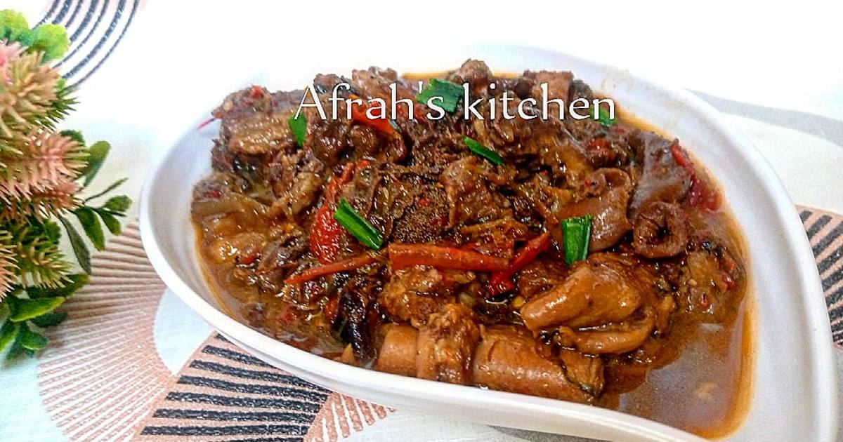 Ferfesu na kayan ciki girki daga Afrah's kitchen - Cookpad