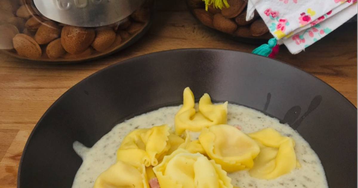 Tortellini con salsa de trufa Receta de 🍃María 🍃- Cookpad