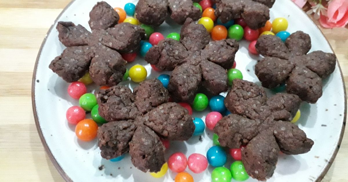 Star Chocolate Cookies Recipe by Arachana ( Tanya) - Cookpad