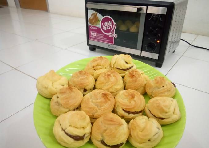 Resep Kue Sus Vla Coklat oleh Muchliyanty Asril - Cookpad