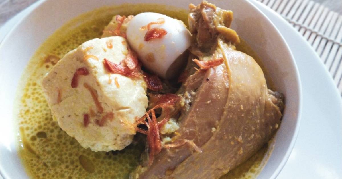 Resep Opor Ayam Tahu Telur Puyuh oleh Widiyani Indrianingrum - Cookpad