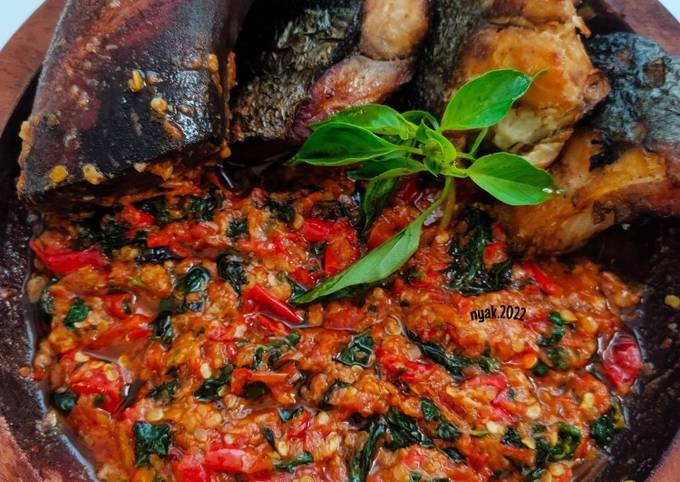 Resep Sambal Sari Laut Sambal Penyetan Oleh Nyak Haikal Cookpad