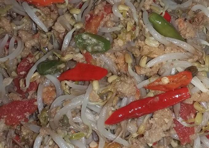 Resep TUMIS TOGE ONCOM PEDAS oleh Suci Nurul - Cookpad