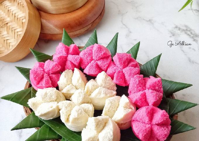 Resep Kue Mangkok Merah Putih oleh Ge Adhian - Cookpad