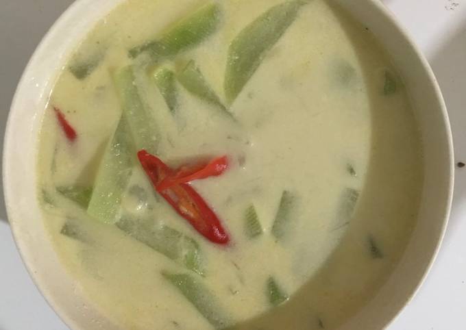 Resep Labu Siam Kuah Santan Resep Mama, Sedap! oleh Diana Hemas Sari ...