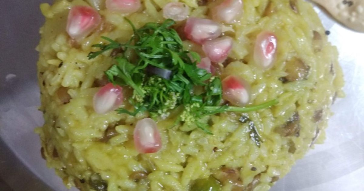 मसुराची खिचडी (Massorachi Khichdi Recipe In Marathi) रेसिपी Monali Sham ...