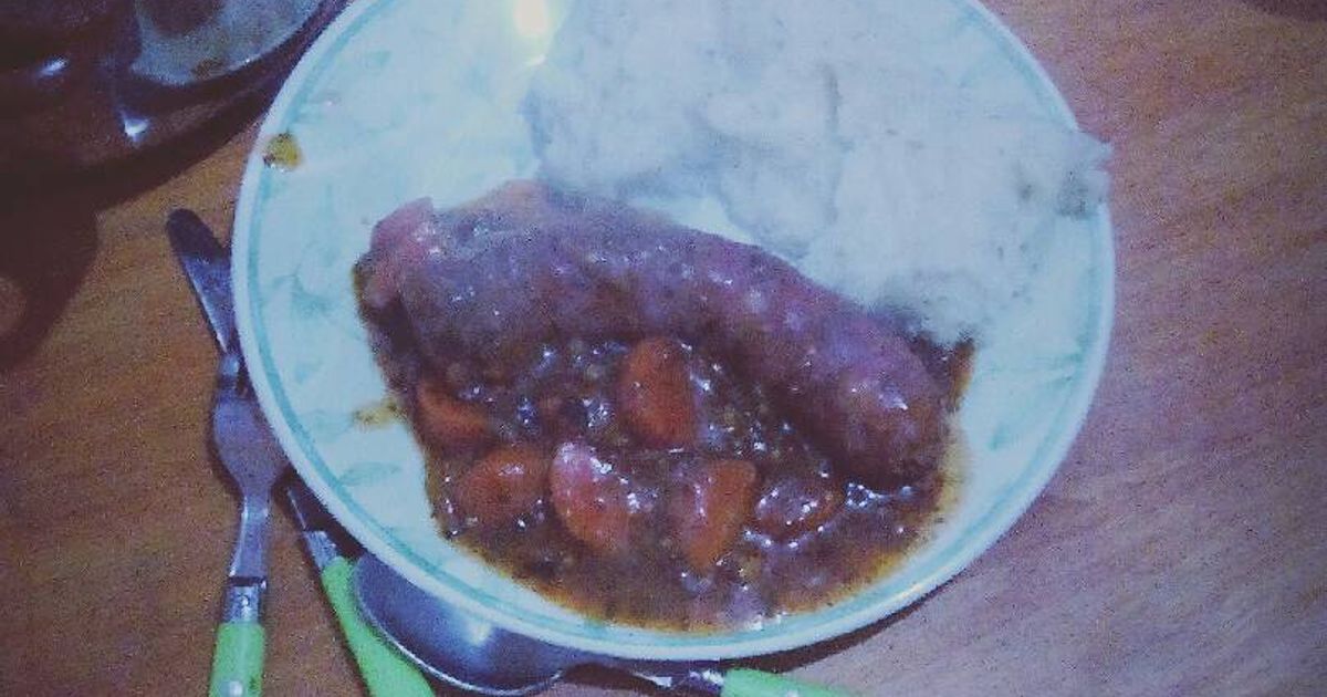 Chorizo A La Pomarola Con Puré Receta de Celeste Suncheski- Cookpad