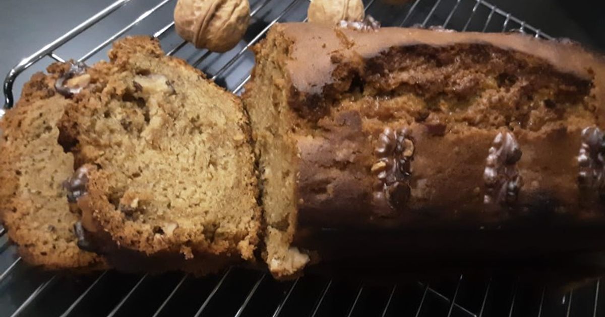 Coffee Walnut Loaf Cake Recipe by Naureen Khan Lodhi - Cookpad