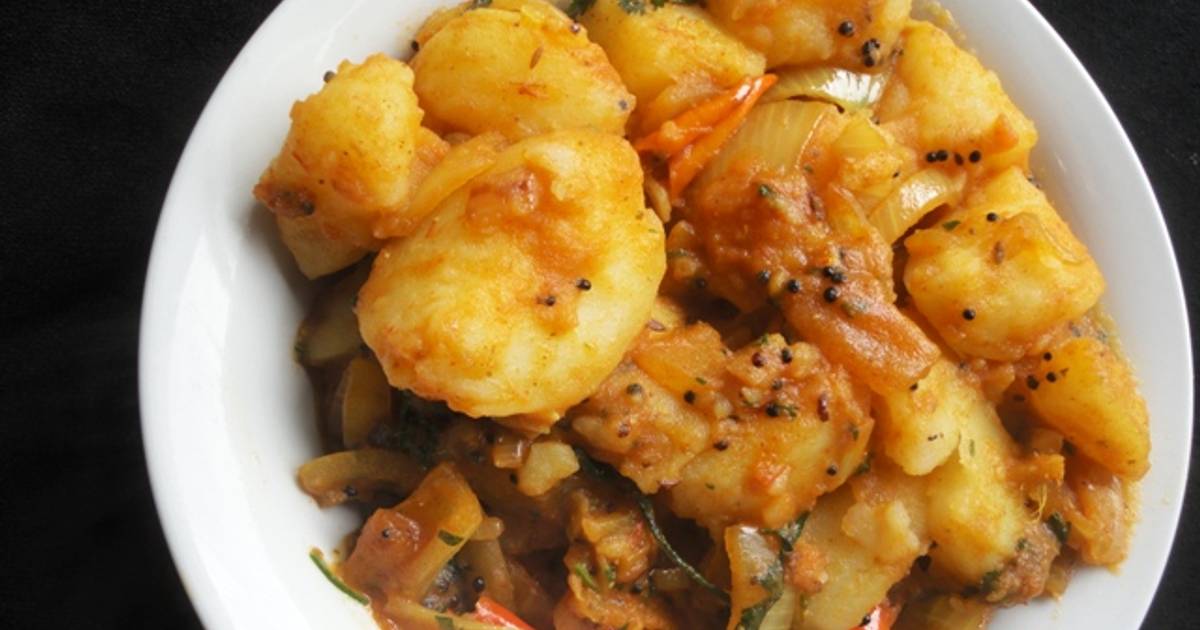 Curried Potatoes Recipe by Beula Pandian Thomas - Cookpad