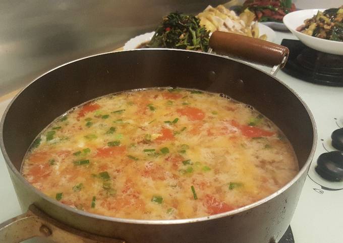 Resep Sop tomat oleh Pawon Soimut - Cookpad