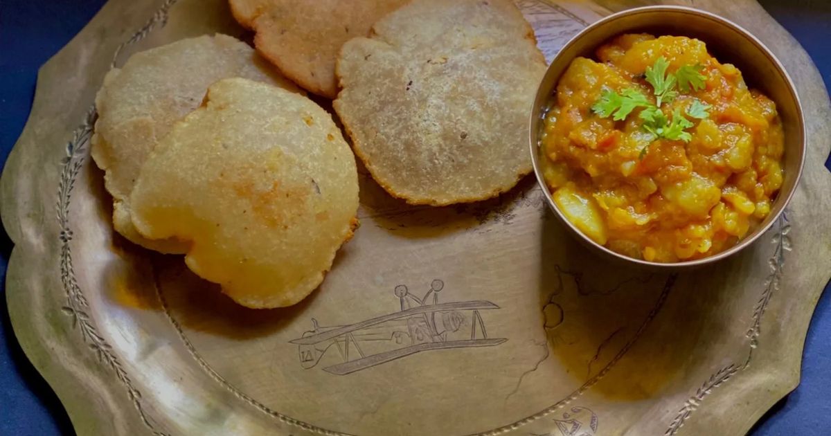 Bedmi Poori Aur Aloo Sabji, Indian Breakfast Favourite Recipe by ...