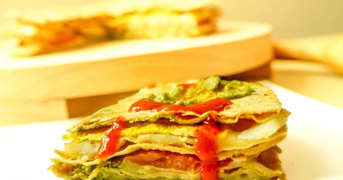 Chapati Sandwich Recipe by Drishya Subash [Intimate Stranger] - Cookpad