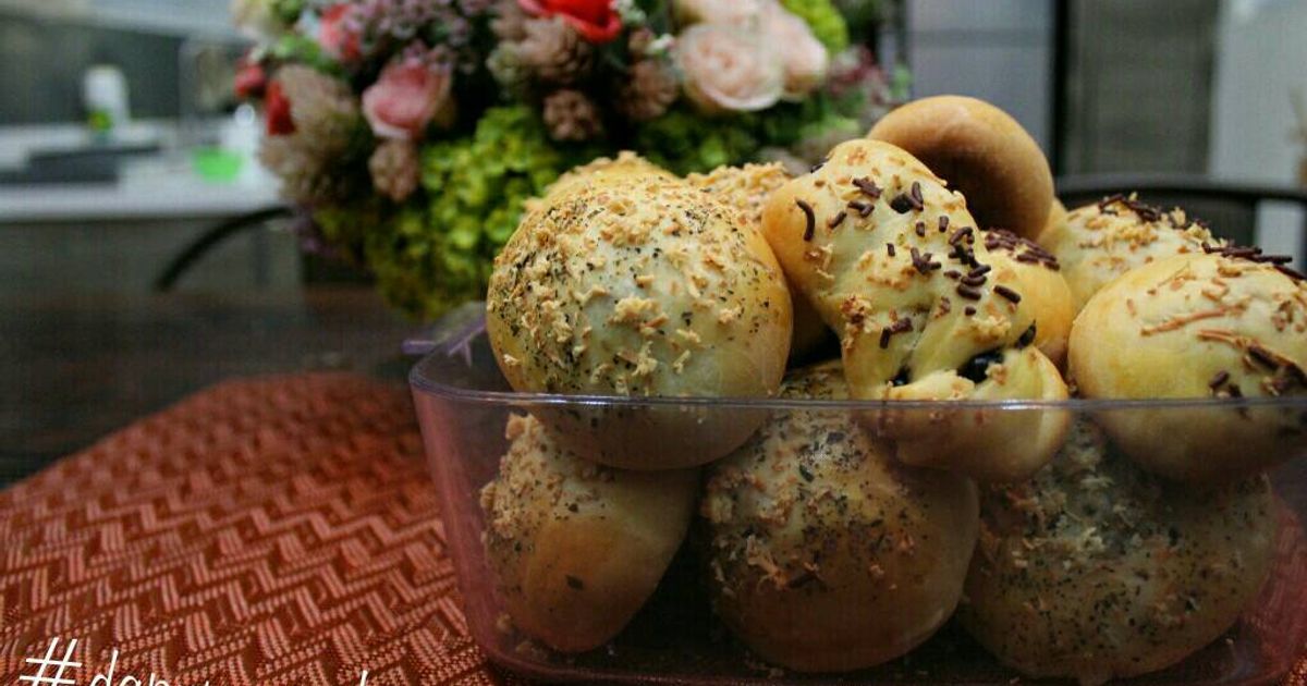 Resep Roti Isi Daging oleh astria utami - Cookpad