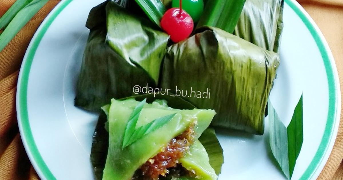 Resep Kue Mendhut Pandan oleh Bu Hadi - Cookpad