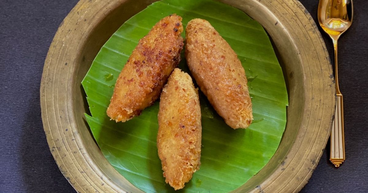 Moong Puli Pithe Recipe by Madhumita Bishnu - Cookpad