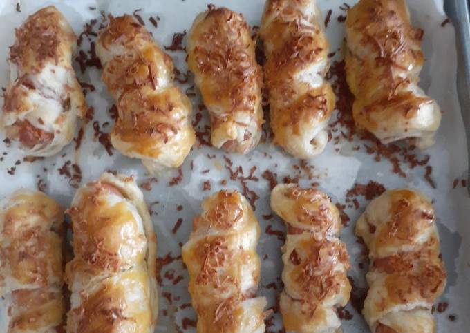 Resep Sosis gulung pastry oleh Mizz_Y3llo - Cookpad