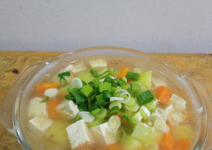 Resep Sop Wortel Kentang Tahu ala Anak Kost oleh Hasna Khairunnisa ...