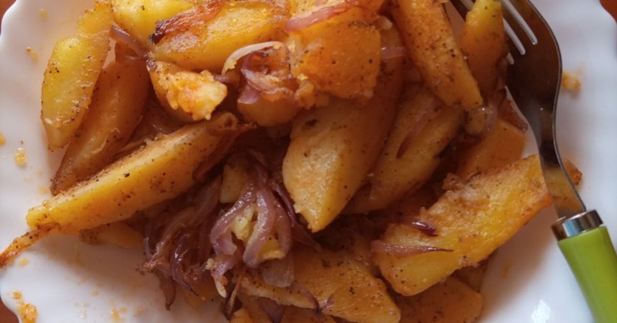 Savory Fried Potatoes Wedges Recipe by Njoki Njiru - Cookpad